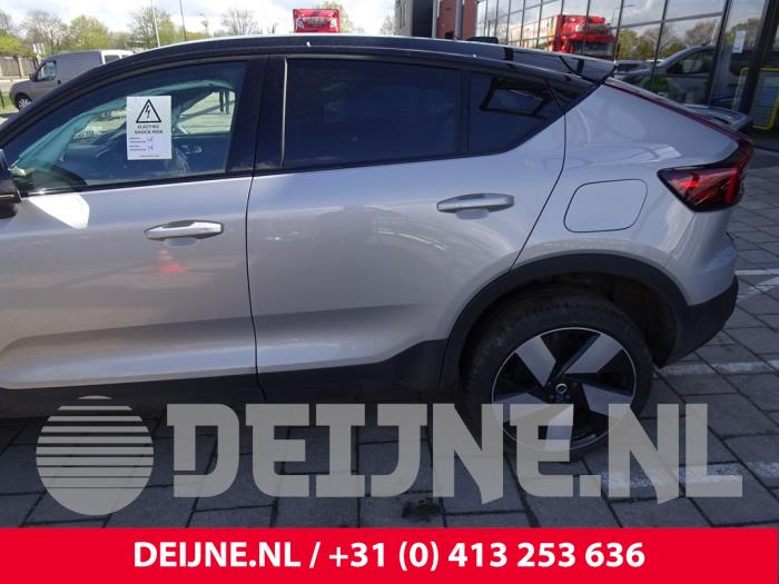 Volvo C40 Recharge Twin Motor Salvage vehicle (2022, Silver grey)