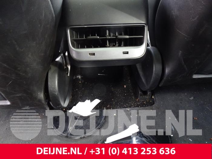 Tesla Model 3 EV AWD Salvage vehicle (2020, White)