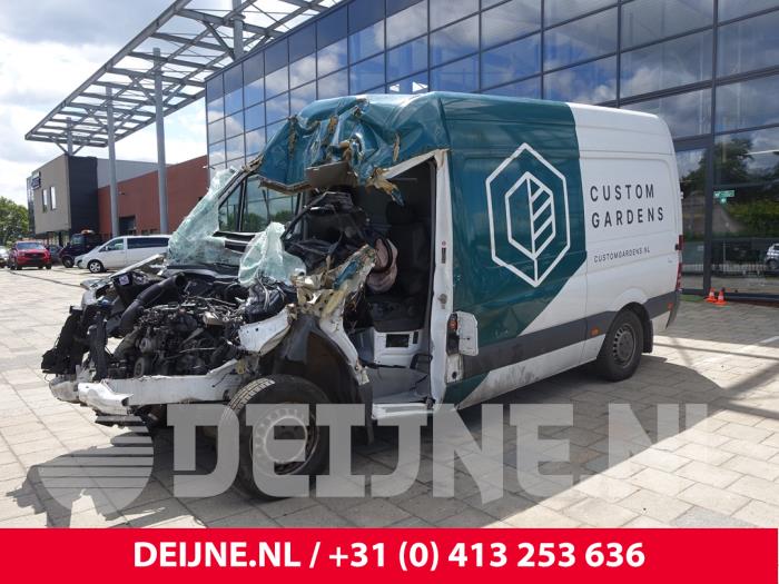 Mercedes Sprinter 3t 211 CDI 16V Épave (2016, Blanc)