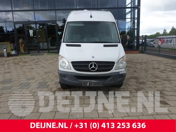 Mercedes Sprinter 3t 211 CDI 16V Épave (2007, Blanc)