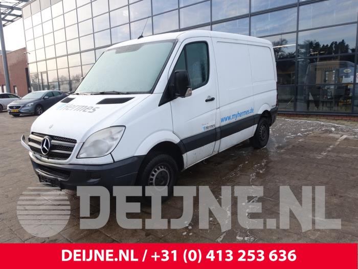 Mercedes Sprinter 3t 209 CDI 16V Salvage vehicle (2006, White)