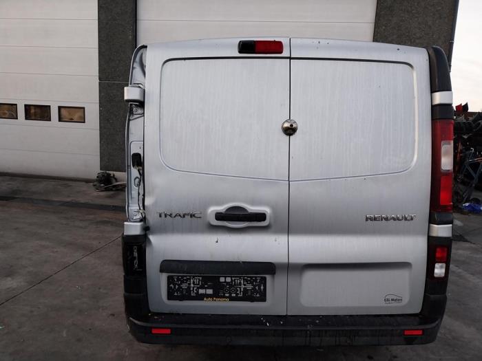 Renault Trafic 2.0 dCi 16V 130 Salvage vehicle (2022, Silver)