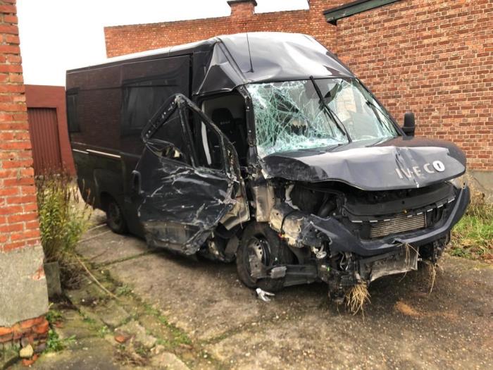Iveco Daily Salvage vehicle (2020, Dark, Blue)