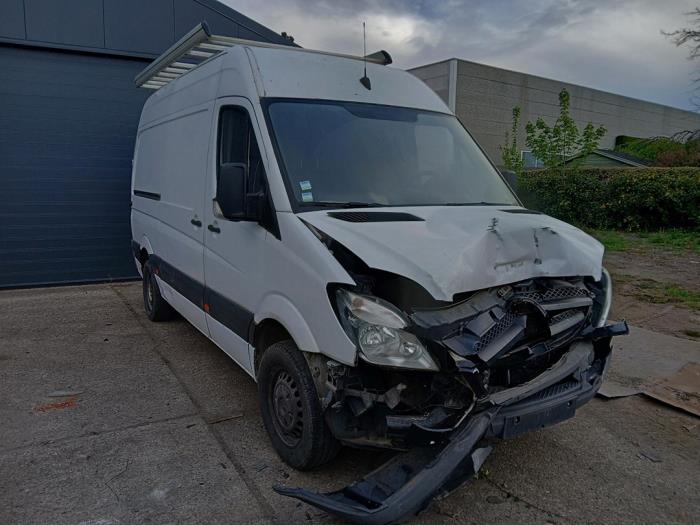 Mercedes Sprinter 3t 210 CDI 16V Épave (2011, Blanc)