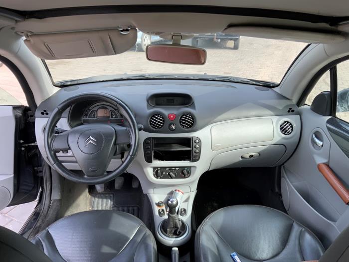 Citroen C3 Pluriel 1.4 HDi Épave (2004, Noir, Gris)