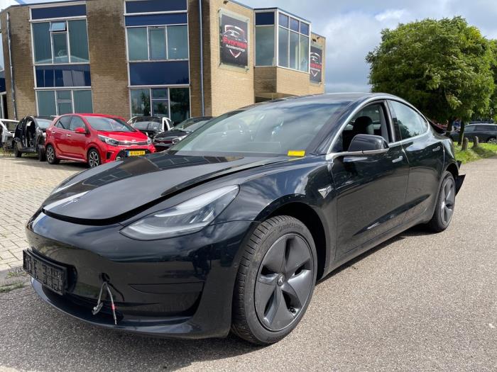 Tesla Model 3 EV AWD Salvage vehicle (2019, Black)