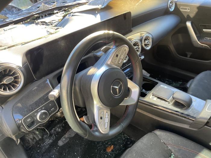 Mercedes A Limousine 1.5 A-180d Salvage vehicle (2019, White)