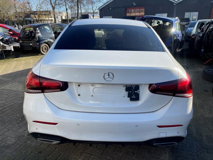 Mercedes A Limousine 1.5 A-180d Salvage vehicle (2019, White)