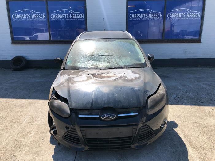 Ford Focus III Wagon 1.6 SCTi 16V Salvage vehicle (2012, Metallic, Black)