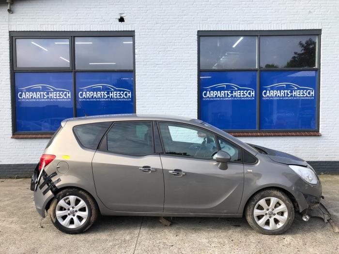 Opel Meriva 1.4 Turbo 16V ecoFLEX Épave (2012, Brun)