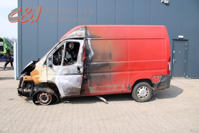 Fiat Ducato 2.3 D 130 Multijet Salvage vehicle (2013, Red)