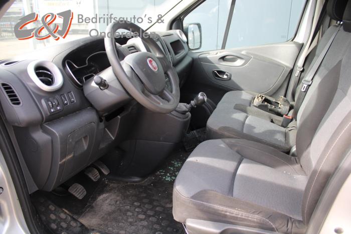 Fiat Talento 1.6 MultiJet Biturbo 120 Salvage vehicle (2017, Silver grey)