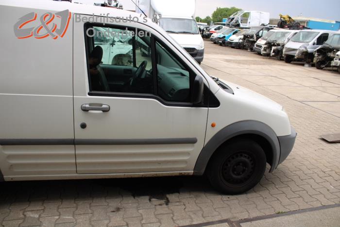 Ford Transit Connect 1.8 Tddi Salvage vehicle (2004, White)