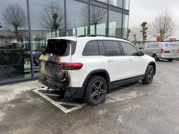 Mercedes GLB 2.0 GLB-180d Salvage vehicle (2020, White)