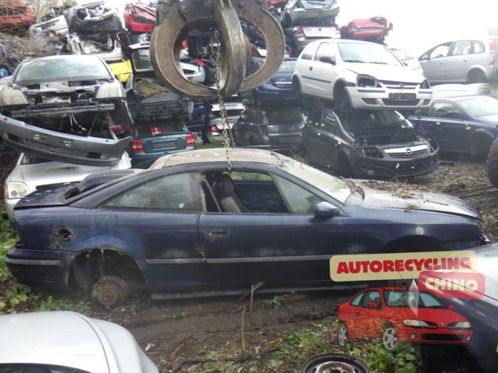 Opel Calibra 2.0i 16V Salvage vehicle (1997, Blue)