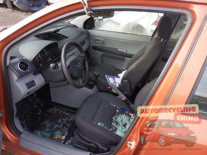 Mazda 2 1.4 16V Salvage vehicle (2003, Orange)