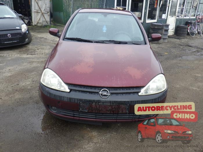 Opel Corsa C 1.2 16V Salvage vehicle (2002, Red)