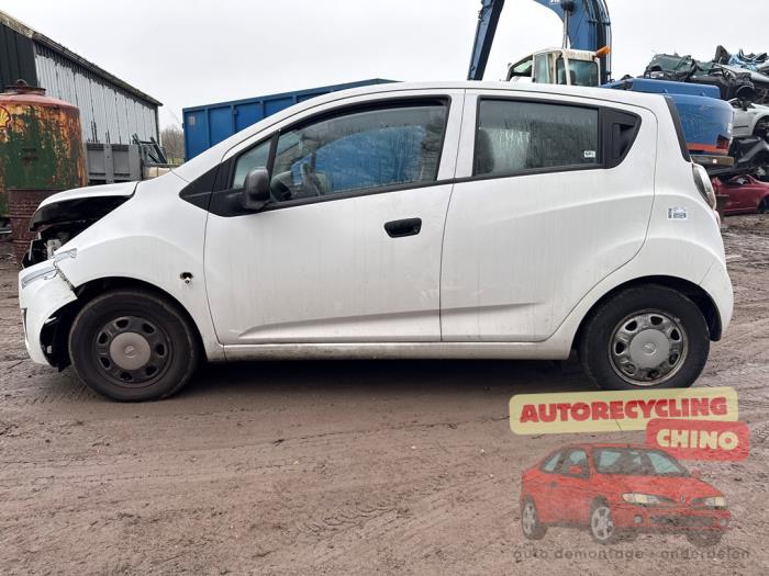 Chevrolet Spark 1.0 16V Bifuel Salvage vehicle (2012, White)