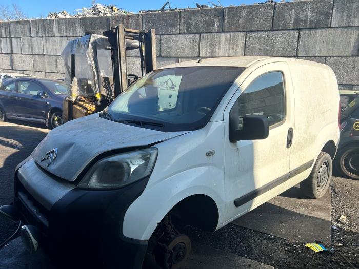 Citroen Nemo 1.4 HDi 70 Épave (2012, Blanc)